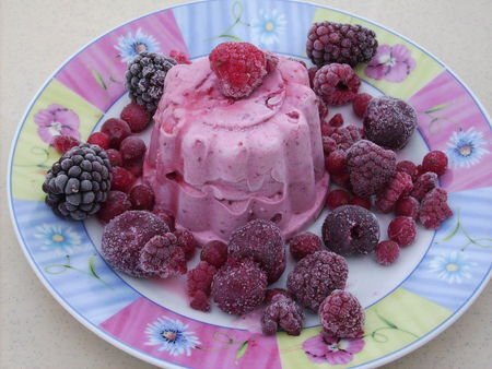 Recette de glace aux fruits rouges maison