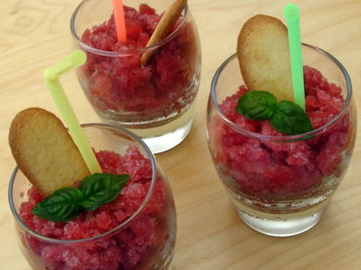 Recette granité nectarine, fruits rouges et basilic