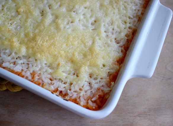 Recette de gratin de riz à la tomate facile et savoureuse