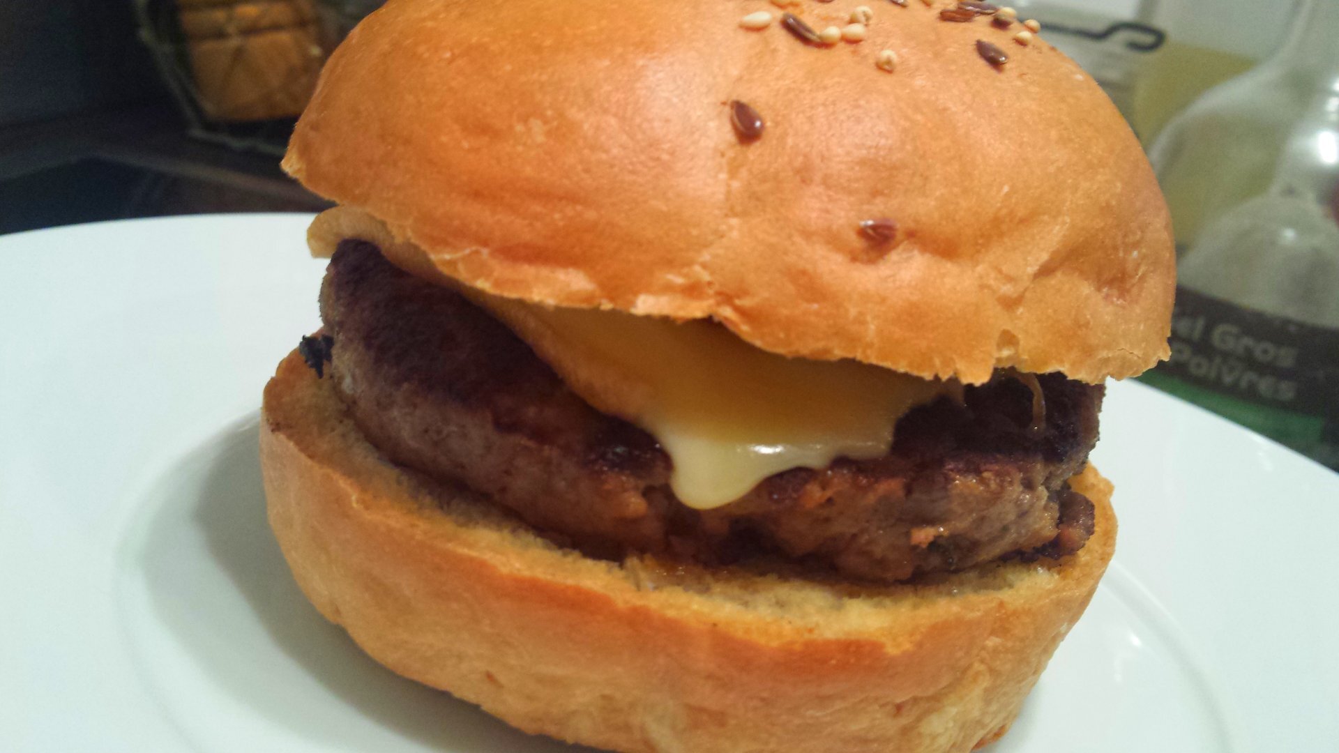 Recette de hamburger savoyard à la raclette