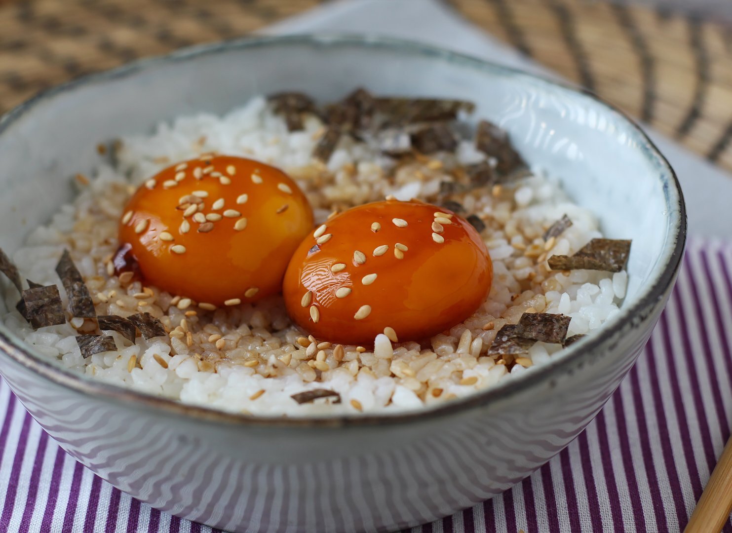 Recette de jaunes d'œuf confits dans la sauce soja