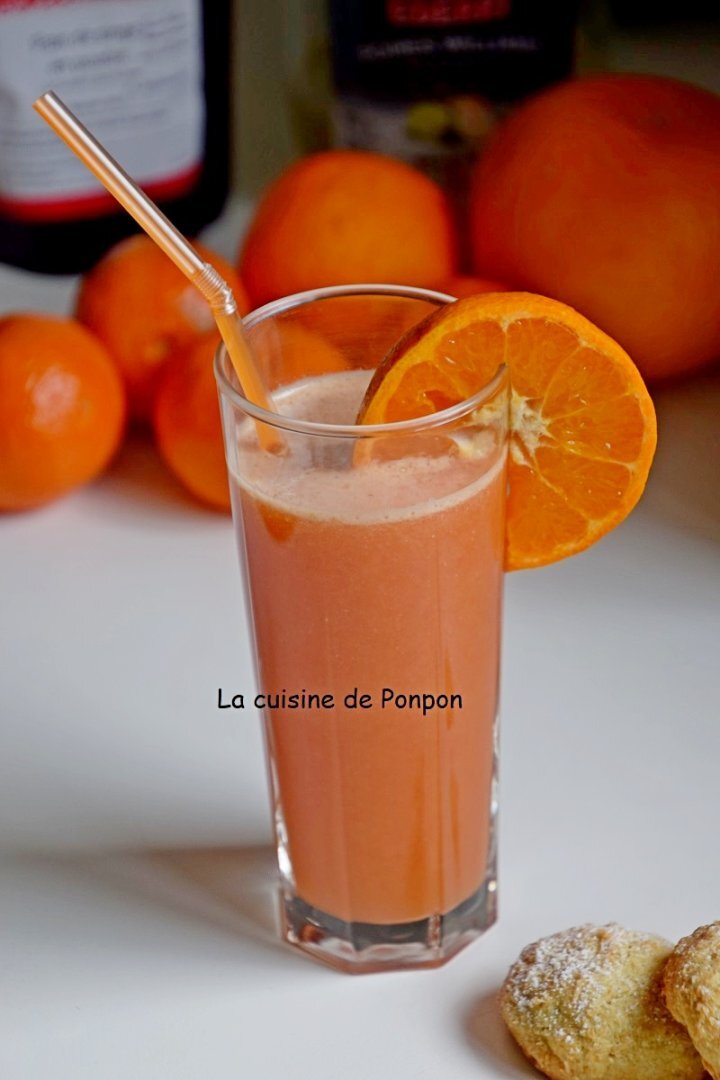 Recette de jus d'agrumes et pain de singe vegan