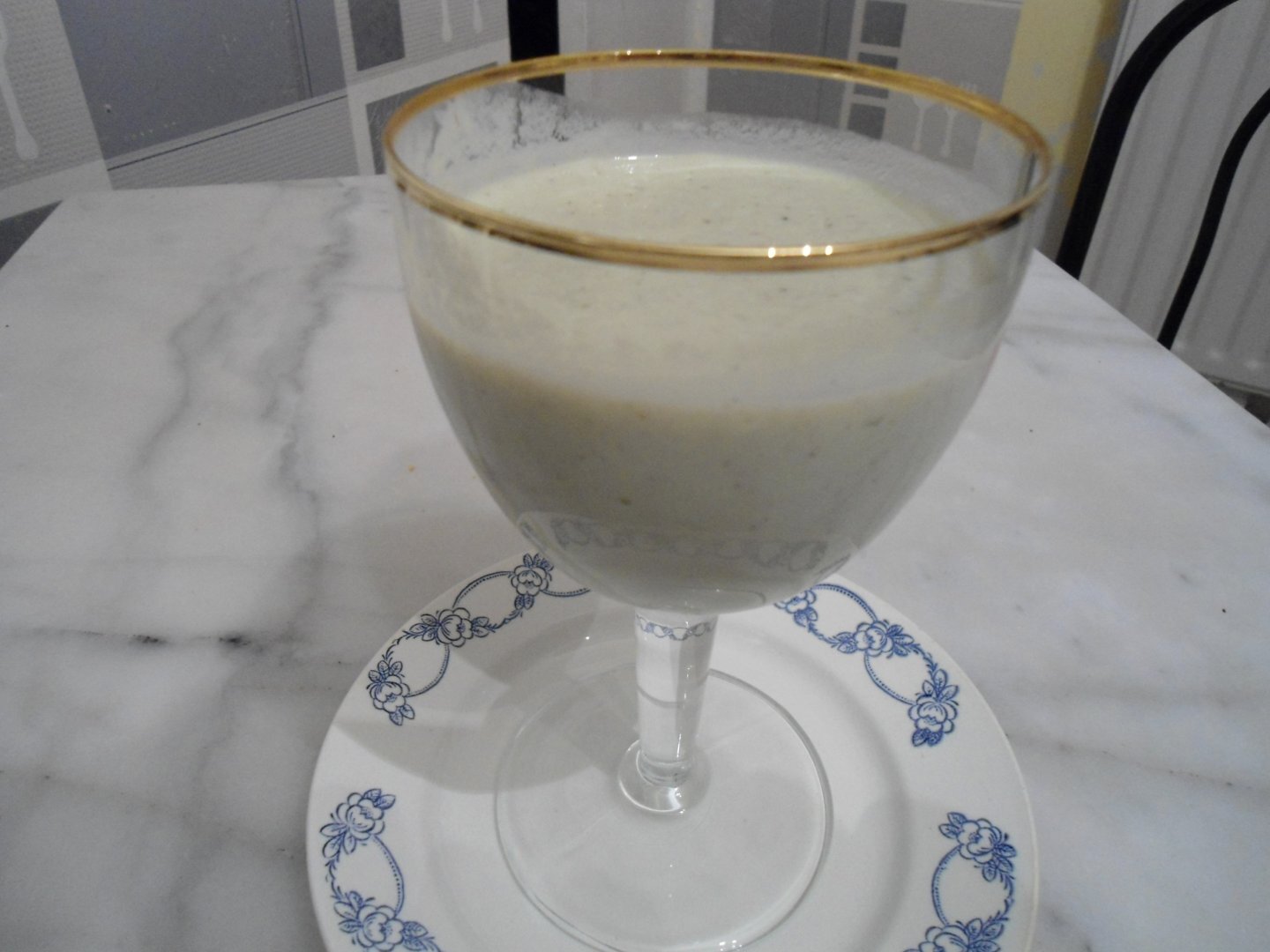 Recette de jus d'avocat et banane au lait d'amandes