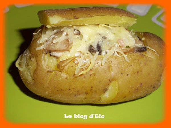 Recette de patate chaude garnie délicieuse et savoureuse