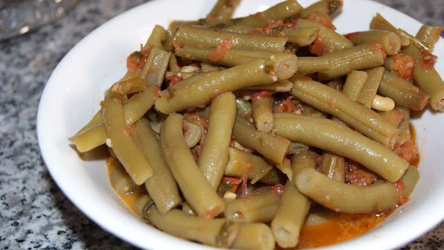 Recette de loubia el khadra : haricots verts à l'huile