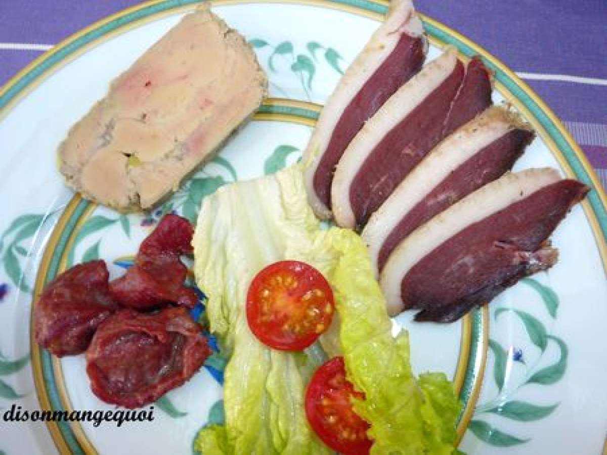 Magret de canard séché maison et salade périgourdine - Recette Ptitchef