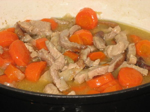 Recette de porc mijoté à la bière savoureuse