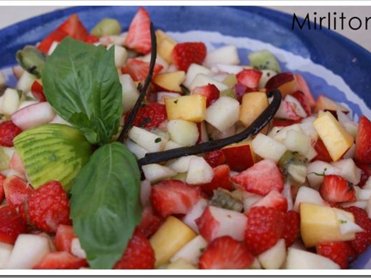 Recette de minestrone de fruits au basilic