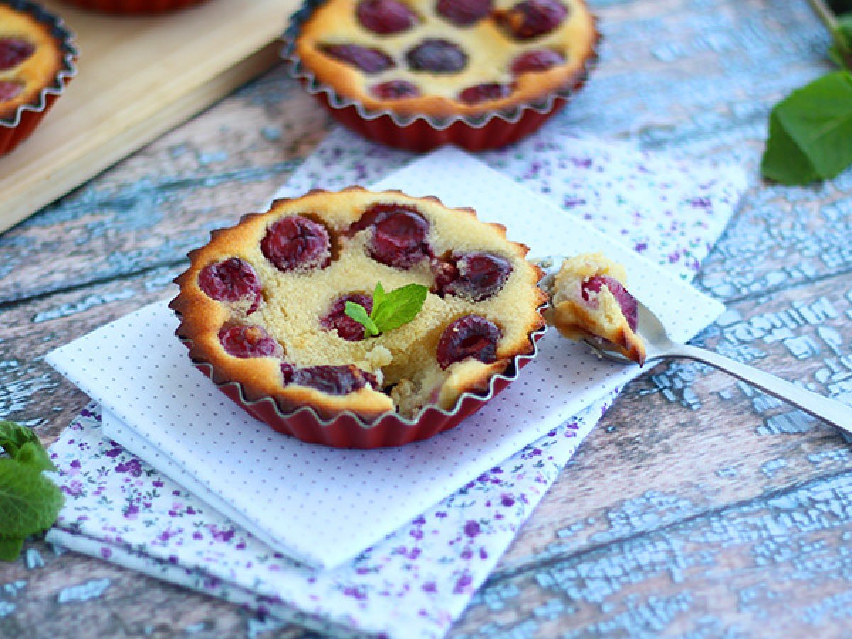 Mini clafoutis aux cerises, sans gluten - Recette Ptitchef