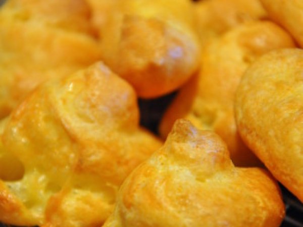 Recette : mini gougères aux escargots et cancoillotte