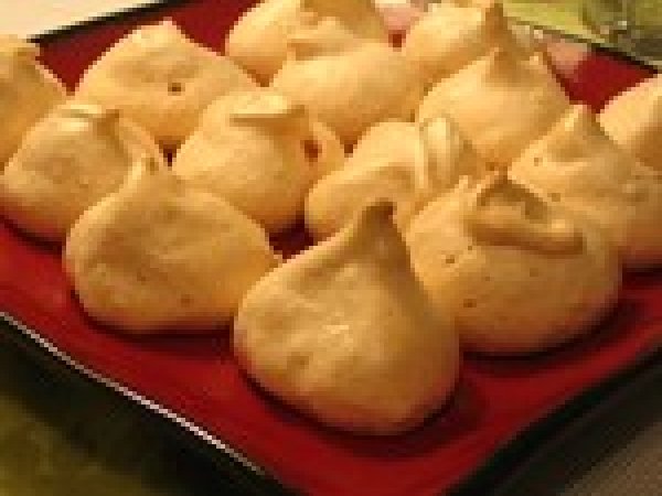 Recette de mini meringues légères et croustillantes