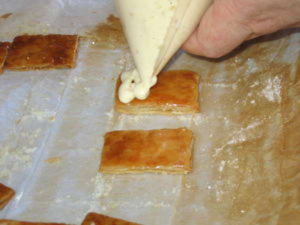 Recette de mini mille-feuille vanille et chocolat