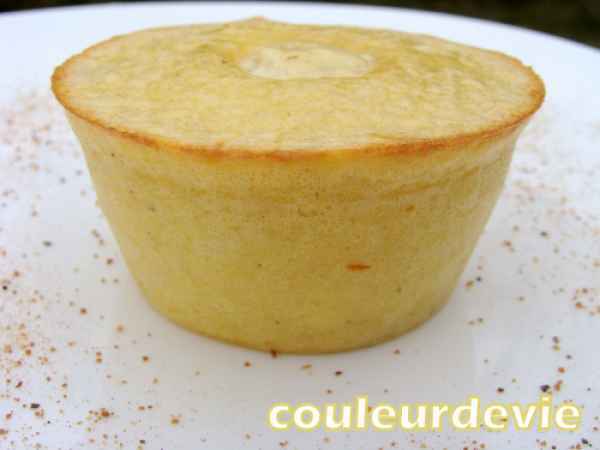 Moelleux au cèleri-rave coeur coulant sauce bâtarde - Recette Ptitchef