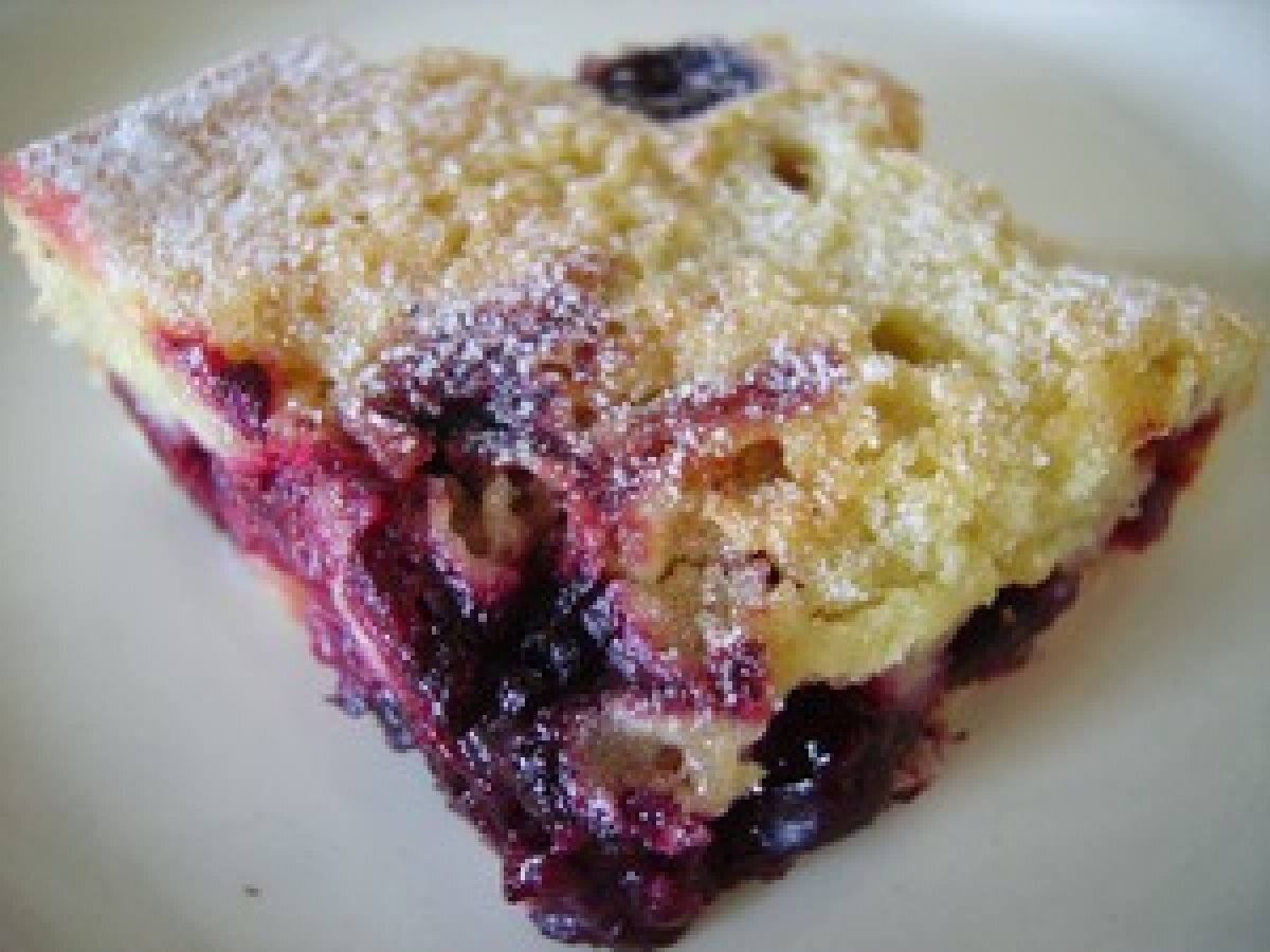 Moelleux aux fruits rouges et amandes - Recette Ptitchef