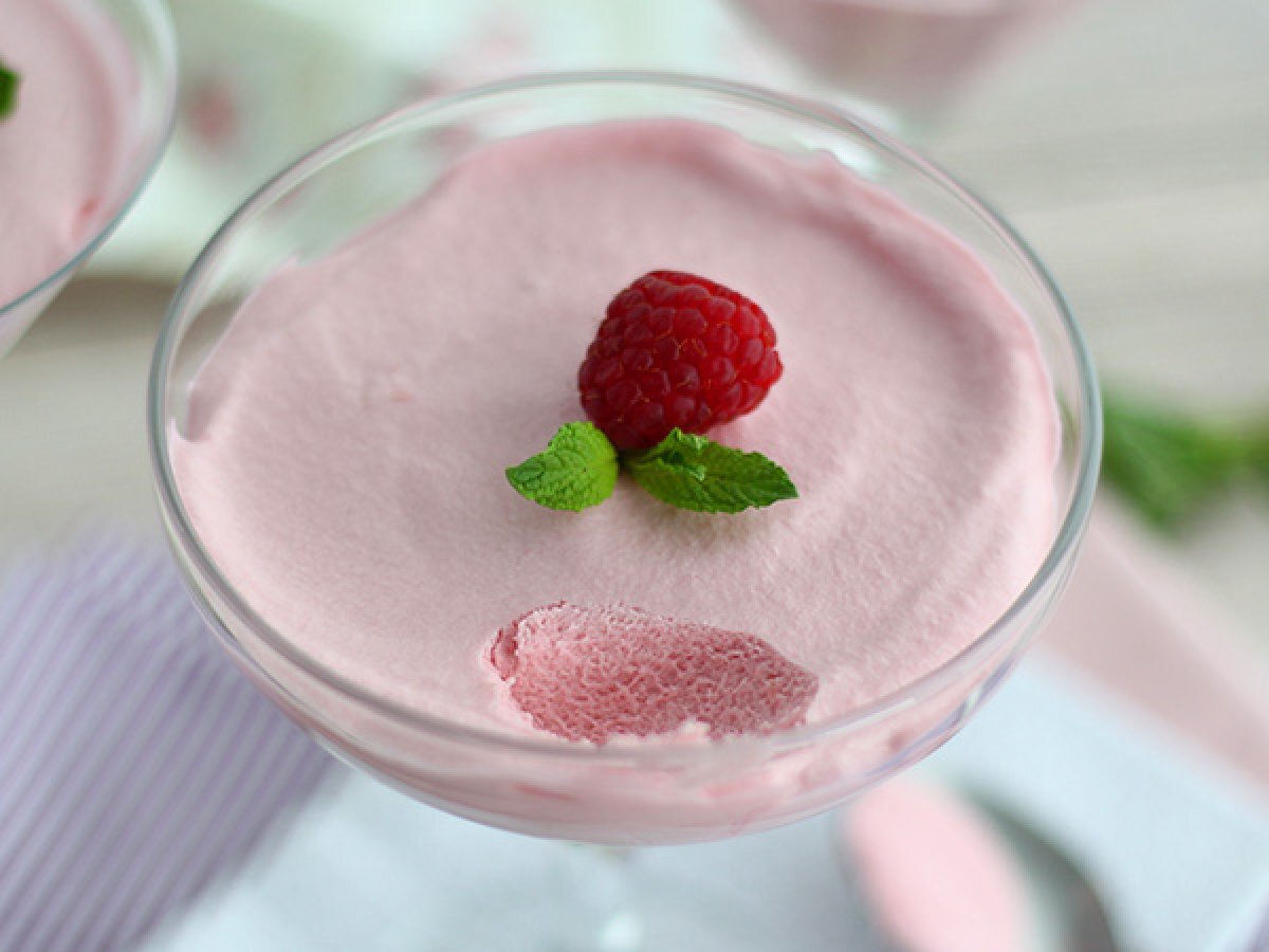 Recette de mousse de framboise facile et rapide