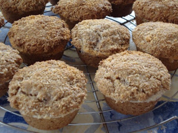 Muffins à la farine bise et au coeur de coco - Recette Ptitchef