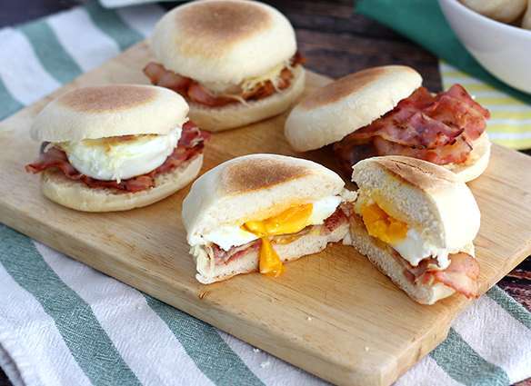 Recette muffins anglais œuf bacon facile et rapide