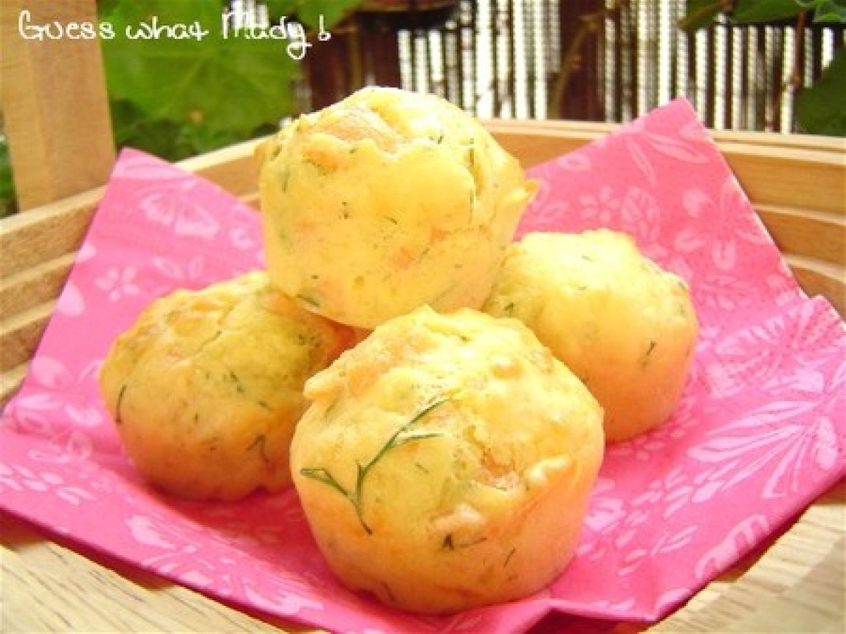 Muffins au saumon fumé et aneth - Recette Ptitchef