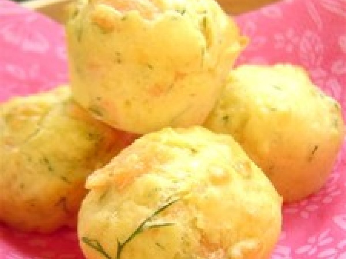 Muffins au saumon fumé et aneth - Recette Ptitchef