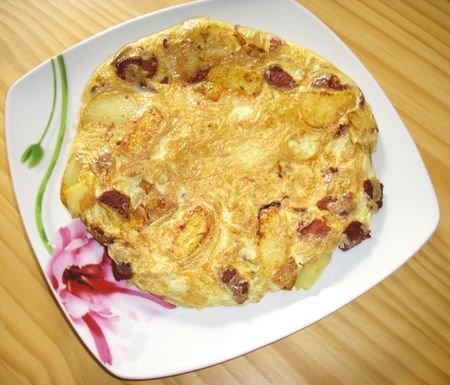 Recette d'omelette au suçuk savoureuse et épicée