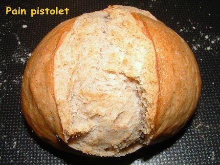 Recette de pain pistolet croustillant et savoureux