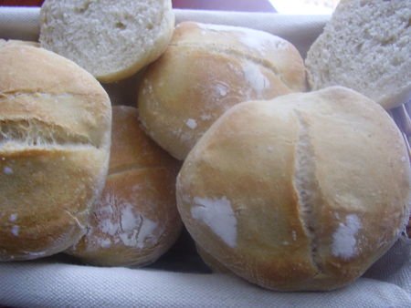 Recette de pains pistolets maison et savoureux