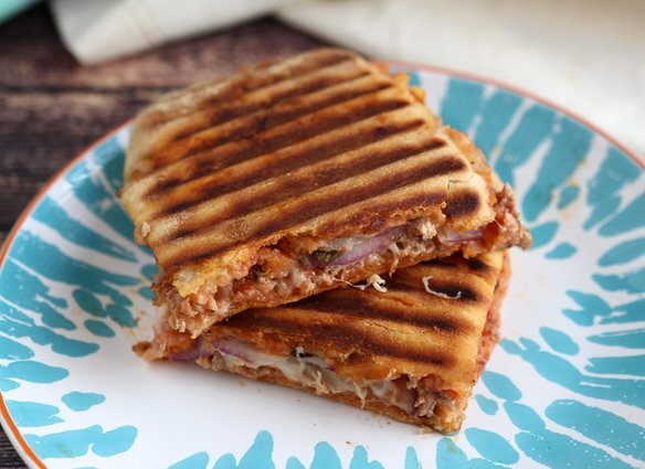 Recette panini thon, tomate et câpres facile et rapide