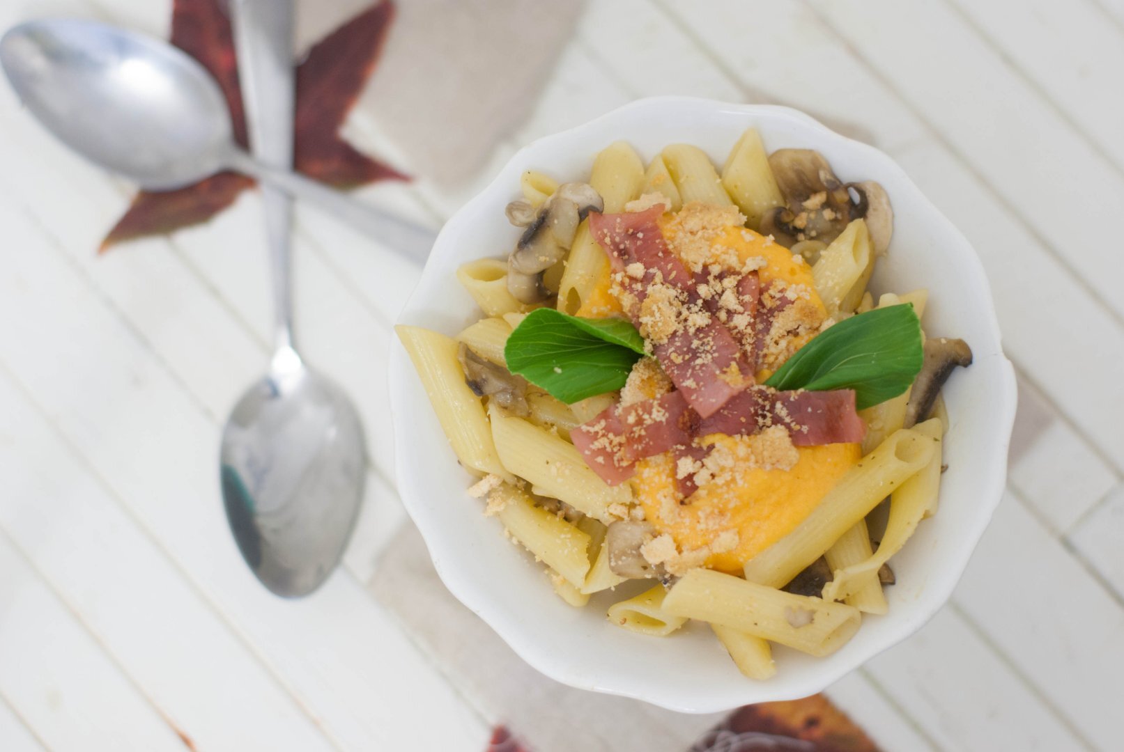 Recette de pâtes d'hiver au jambon et potiron