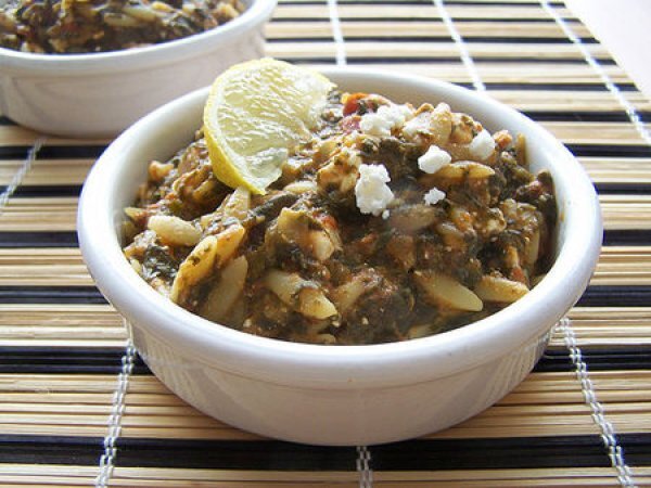 Recette de pâtes grecques aux épinards et à la feta