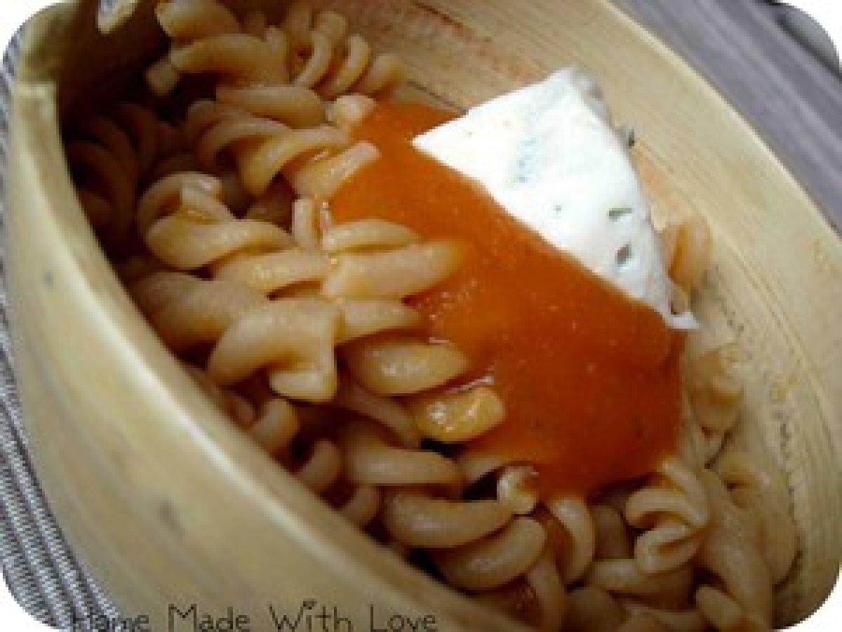 Recette de pâtes spirelli au potiron, sauge et gorgonzola