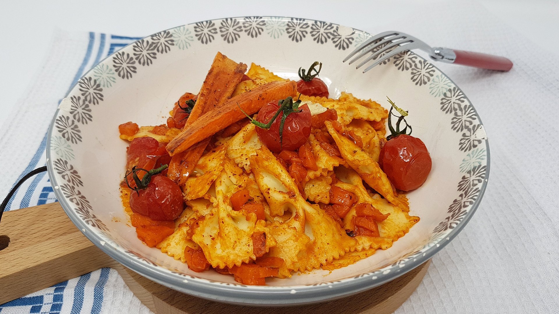 Recette de pâtes aux tomates cerises et carottes