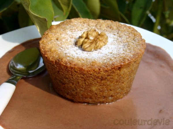 Petit gâteau de noix et sa crème chocolatée à l'armagnac - Recette Ptitchef
