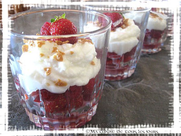 Recette de petites coupes de fruits rouges au fromage blanc