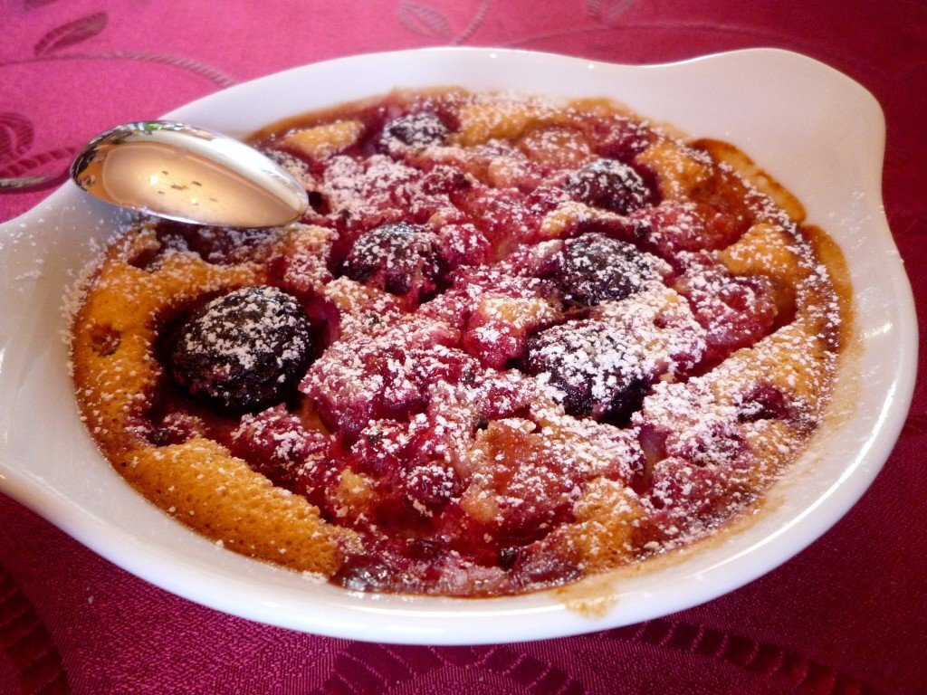 Recette clafoutis aux groseilles et cerises délicieuses