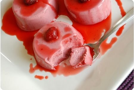 Recette de flans légers fraises et fromage blanc