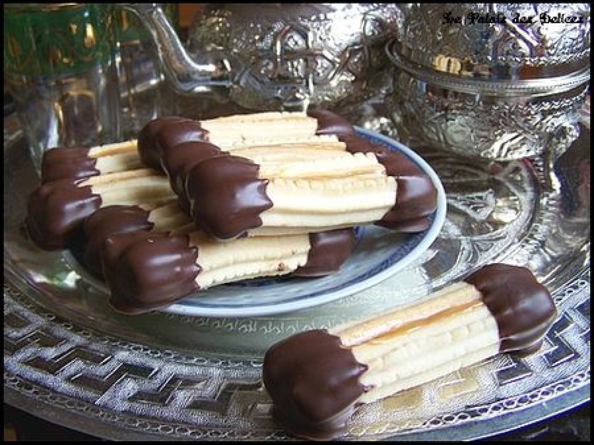 Recette de petits fours caramel et chocolat ultra sablés