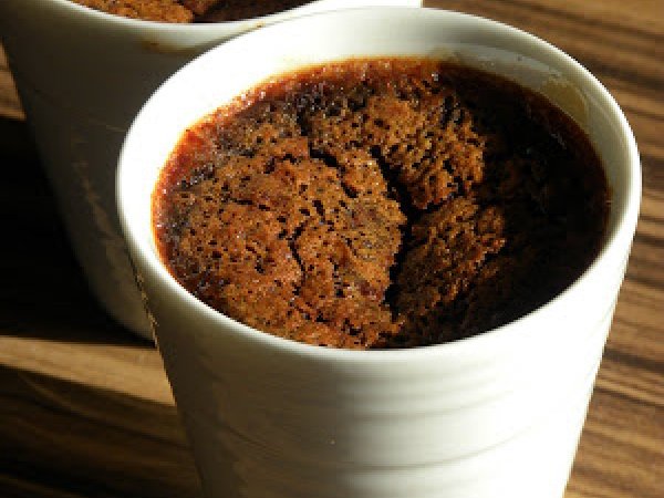 Petits pots de crème au chocolat au poivre rose - Recette Ptitchef