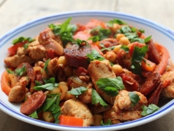Recette de poulet au chorizo savoureuse et épicée