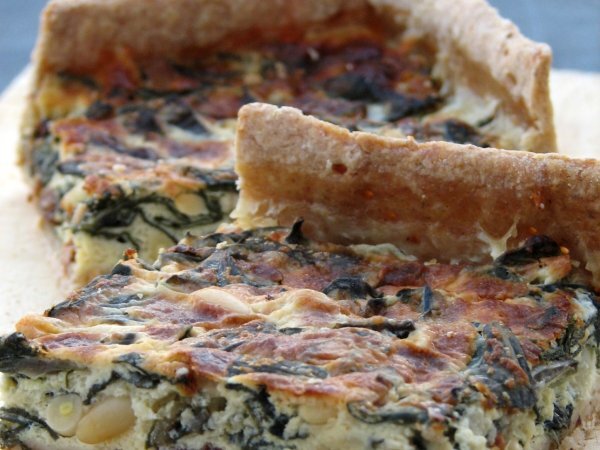 Printemps au rdv : tarte aux blettes, chèvre, raisins et pignons ...