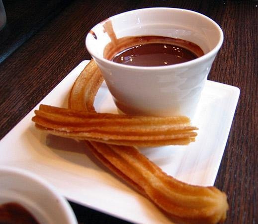 Recette de chichis (churros) croustillants et savoureux