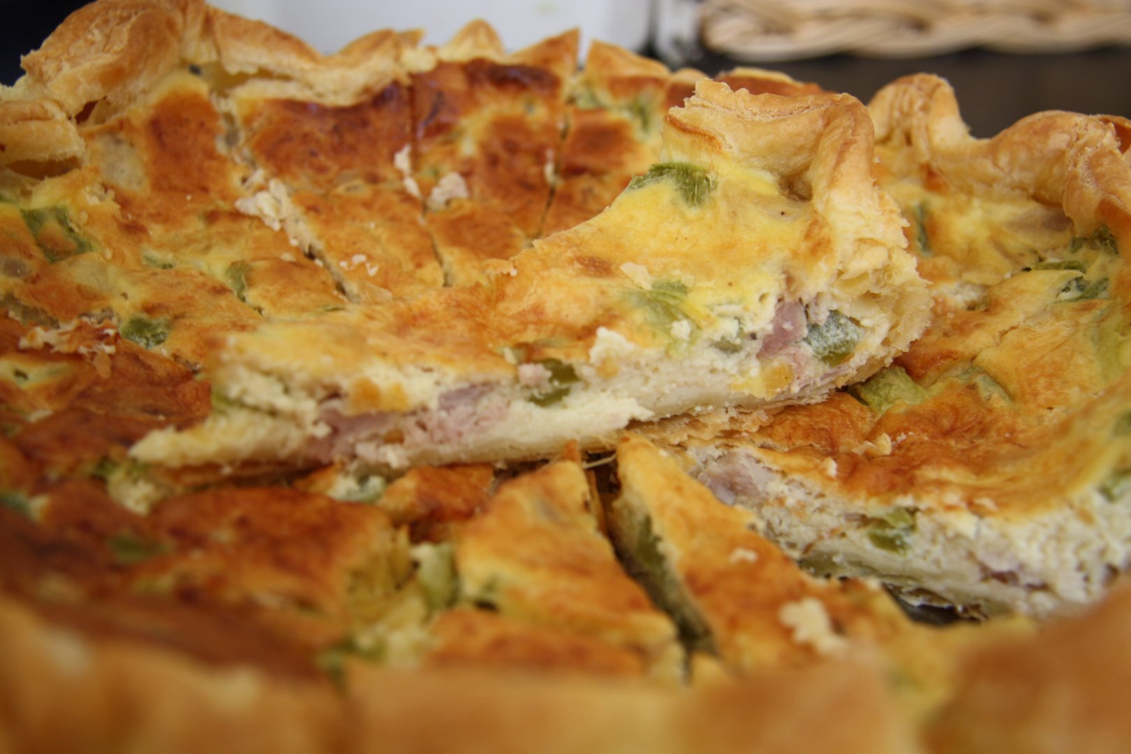 Recette de quiche thon et poivron rapide et savoureuse
