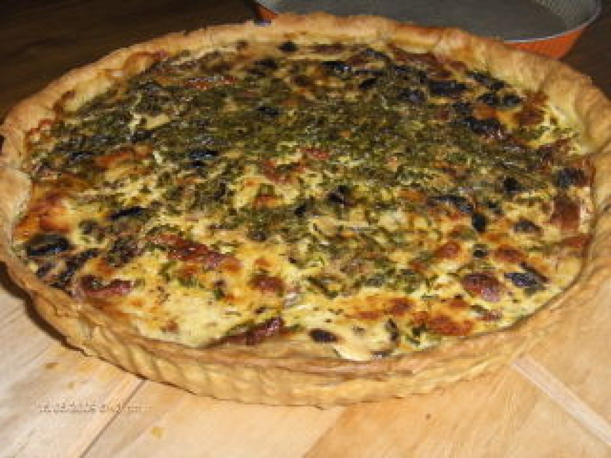 Recette de quiche aux tomates séchées et olives