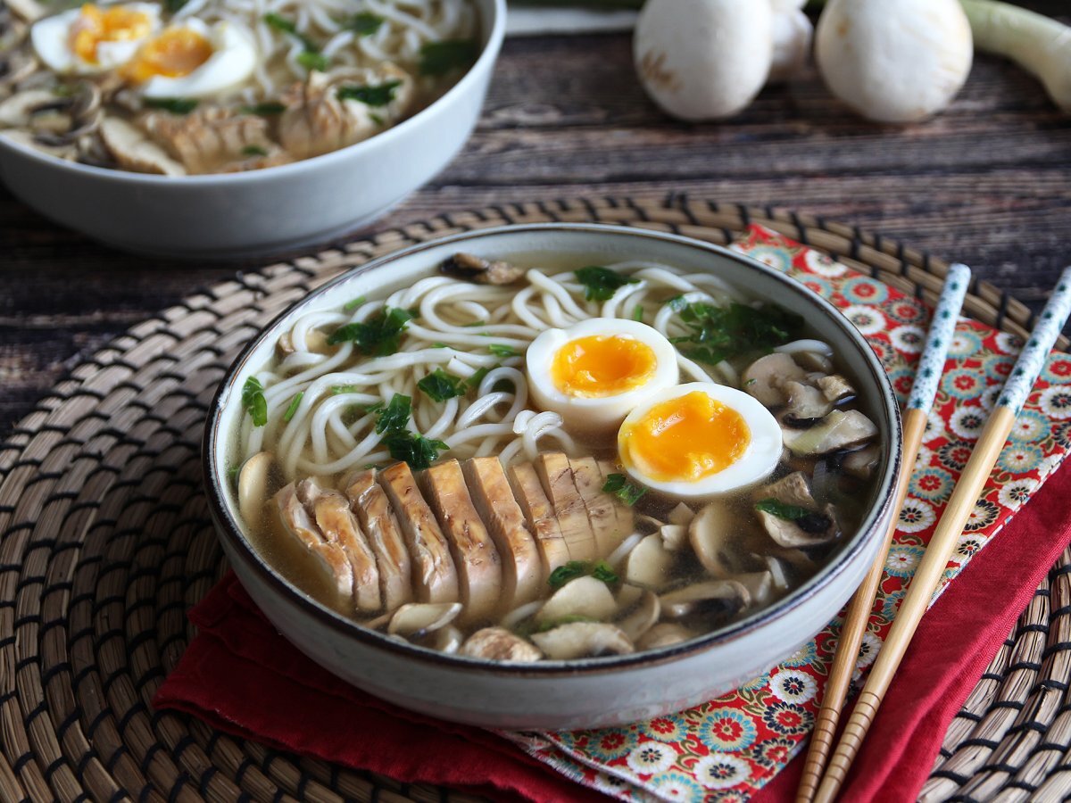 Recette facile de ramen au poulet, plat asiatique