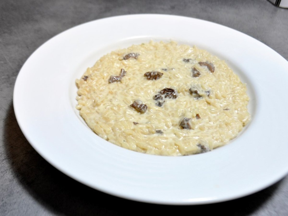 Recette de risotto crémeux aux morilles et parmesan