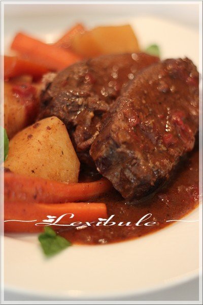 Recette de rôti de palette braisé aux tomates mijotées