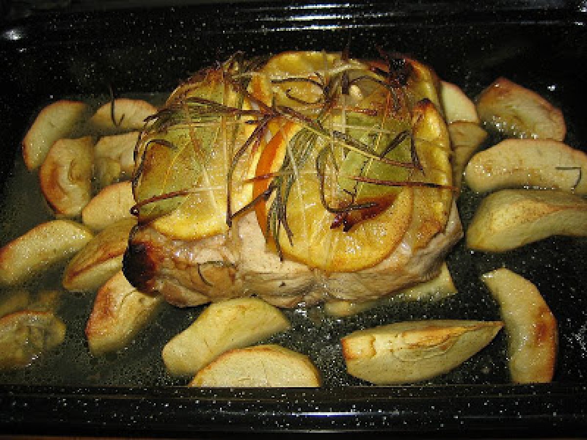 Recette de rôti de porc aux pommes, miel et thym