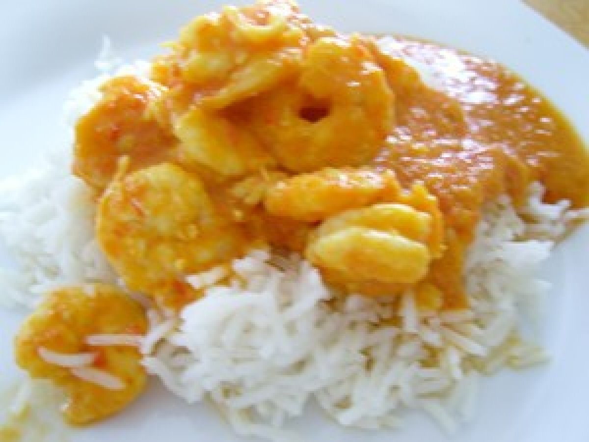 Recette de rougail créole aux crevettes savoureuses
