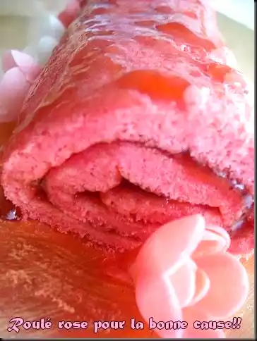 Roulé à la fraise et sirop de coquelicot : recette facile