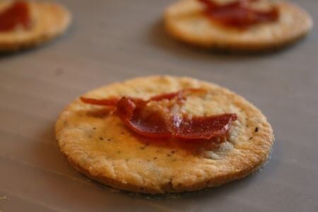 Sablés au parmesan et jambon serrano, Recette Ptitchef