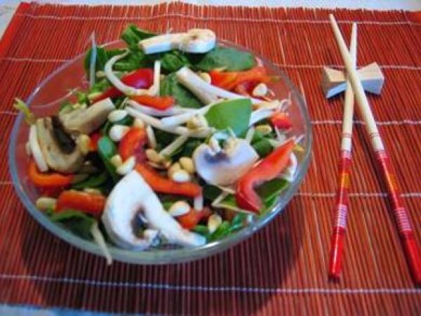 Recette de salade chinoise croquante et savoureuse